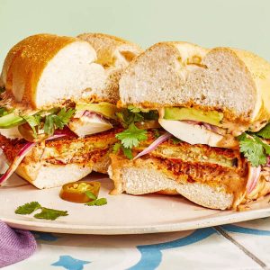 Sánduche de Milanesa de Pollo | Carnes Frías Fazán